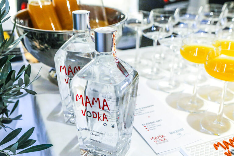 Mama Vodka - MAMA VODKA & Machaby Gin